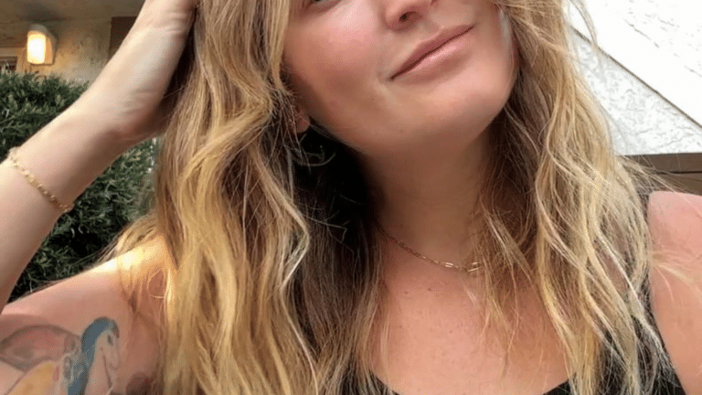 Everything You Need to Know About Wave Pattern Hair and Types - Stemsontx